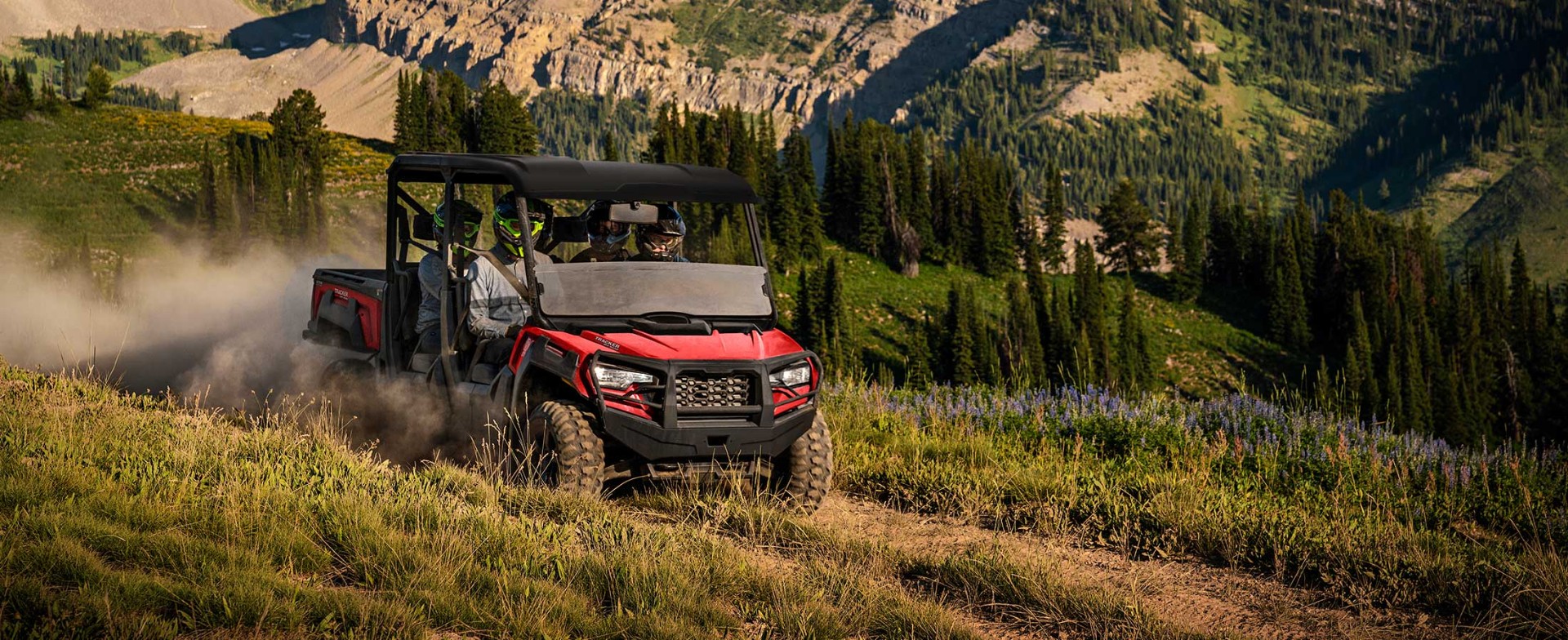 800SX Crew Side By Side - TRACKER Off Road