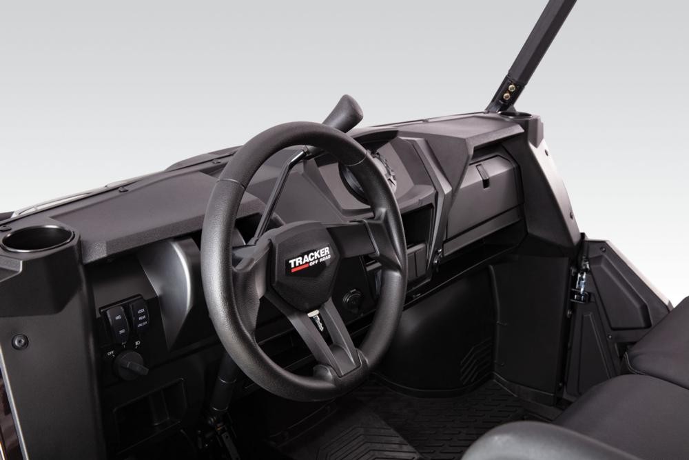 2022 800SX LE Side By Side - TRACKER Off Road