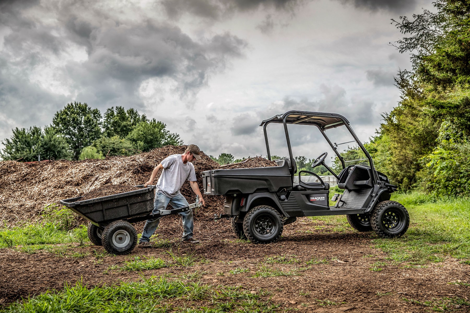 OX400 Side By Side - TRACKER Off Road
