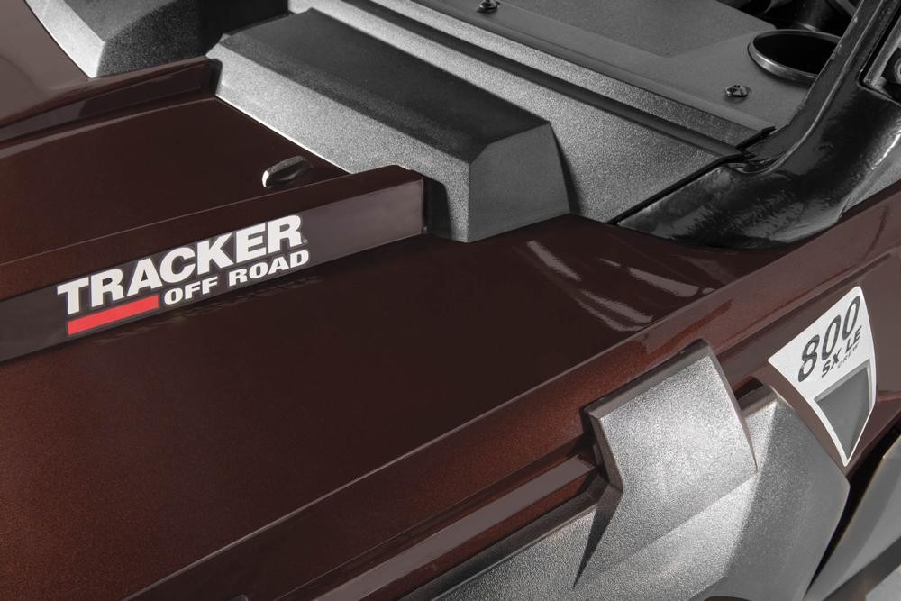 800SX LE Crew Side By Side - TRACKER Off Road