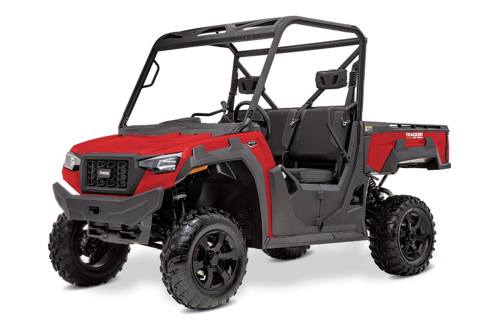 2024 Side by Side UTVs & ATV Four Wheelers | TRACKER Off Road