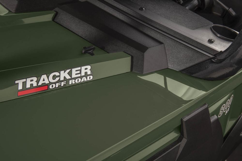 800SX Side By Side - TRACKER Off Road