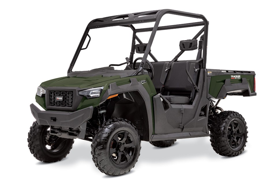 EV iS Side By Side - TRACKER Off Road