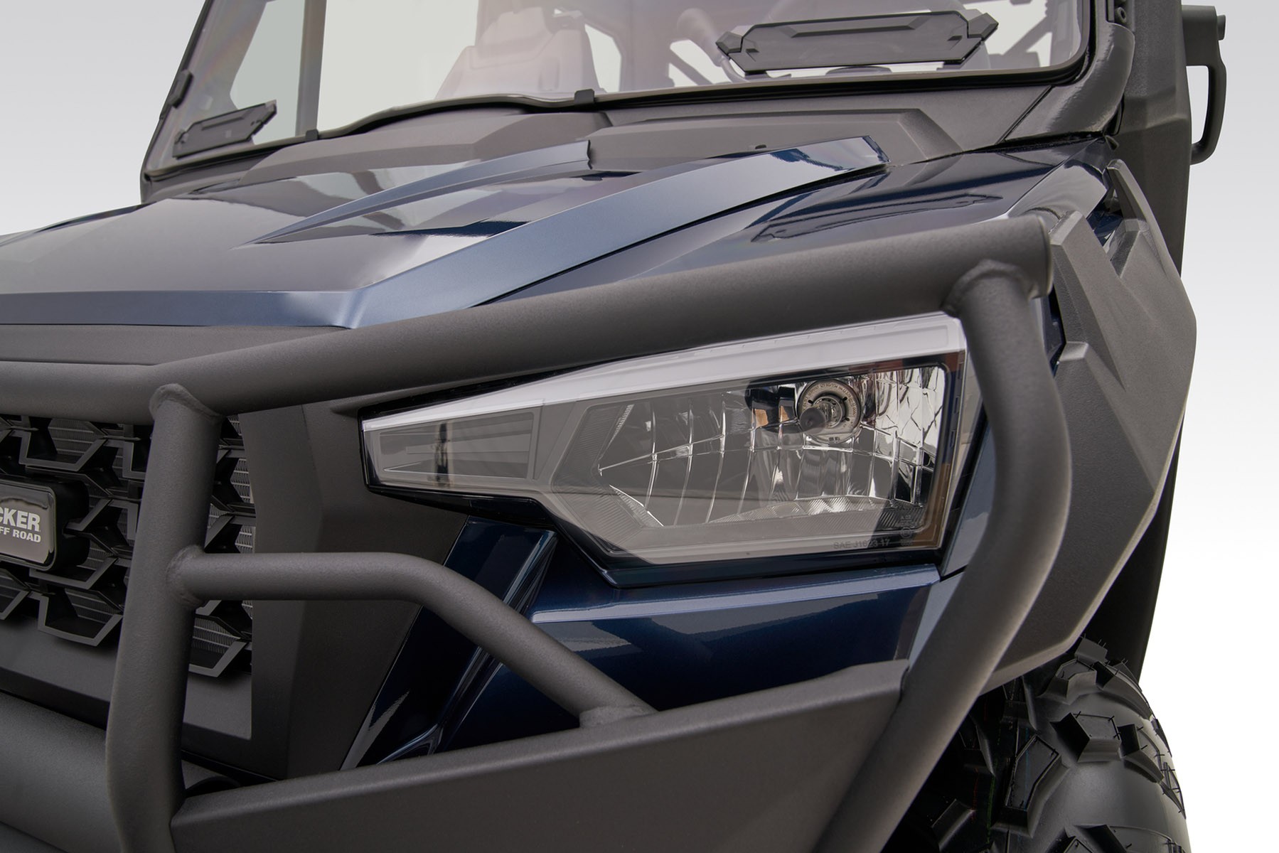 800SX LE Crew Side By Side - TRACKER Off Road